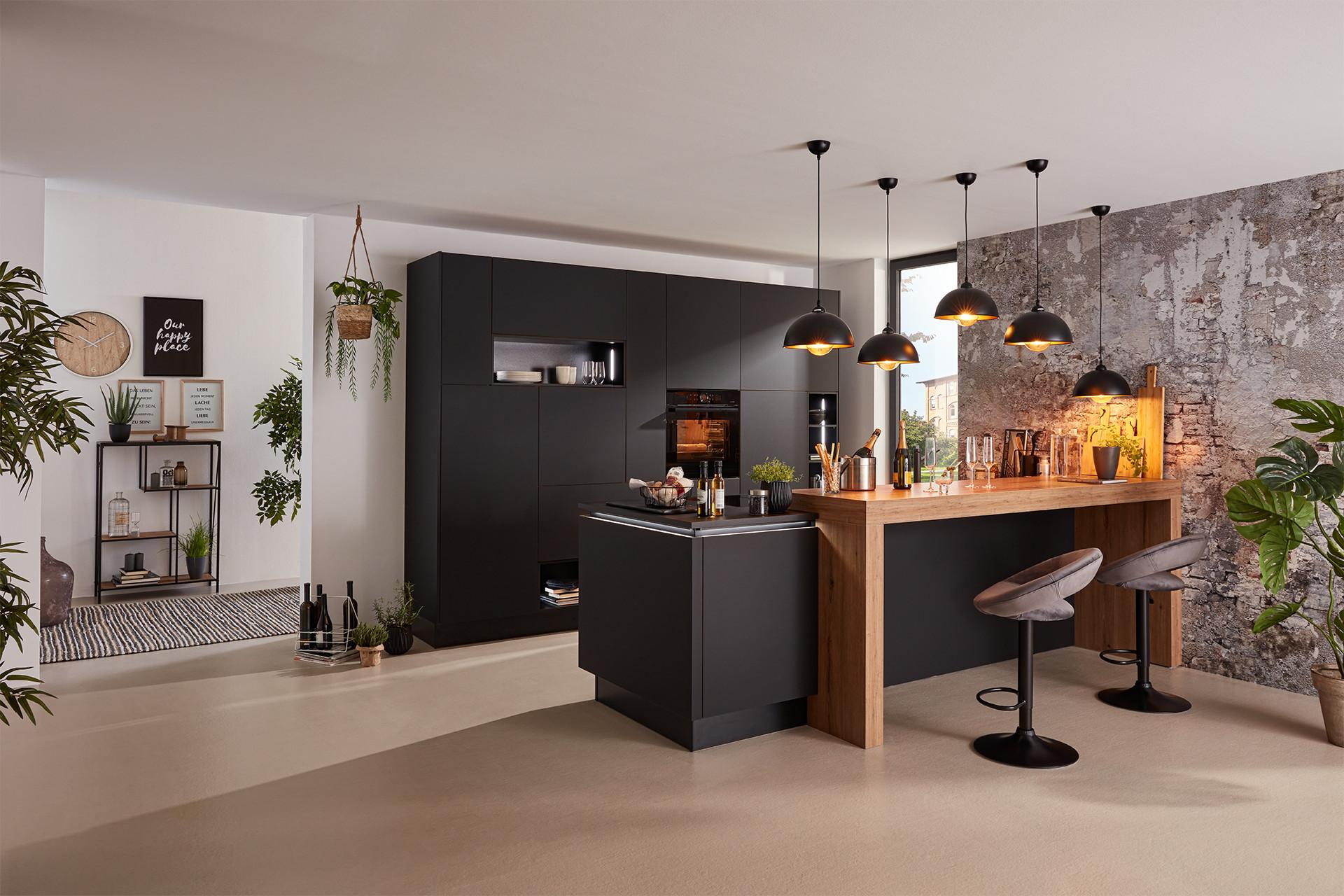 Küchen mit Theke online entdecken | mömax.de