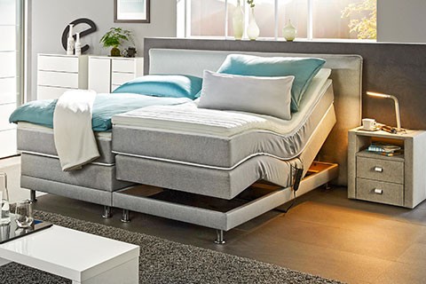 Multifunktionsbett: Motorverstellung, Handyladefunktion uvm. mömax