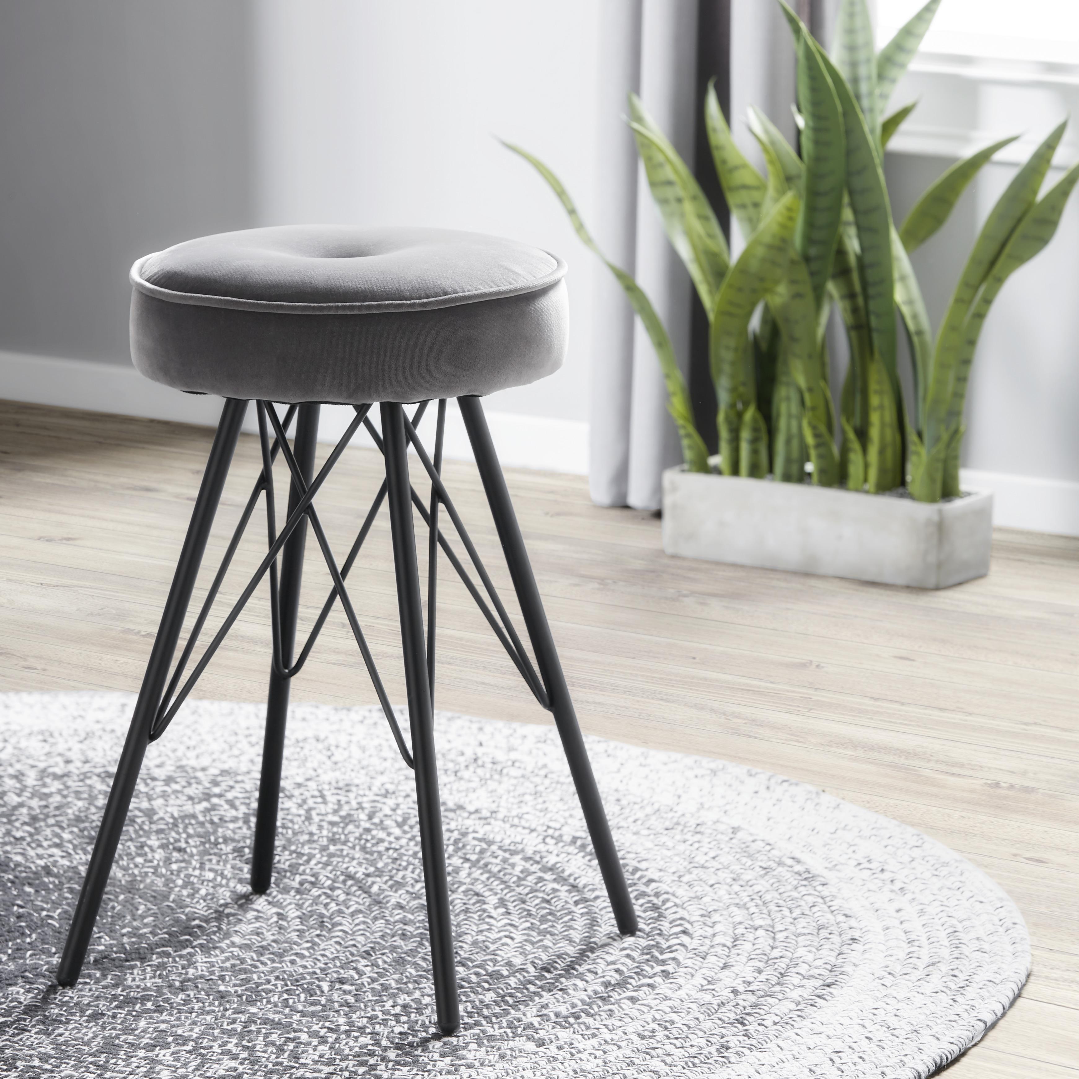 Hocker aus Samt in Grau - Schwarz/Grau, Lifestyle, Textil/Metall (30/53 ...