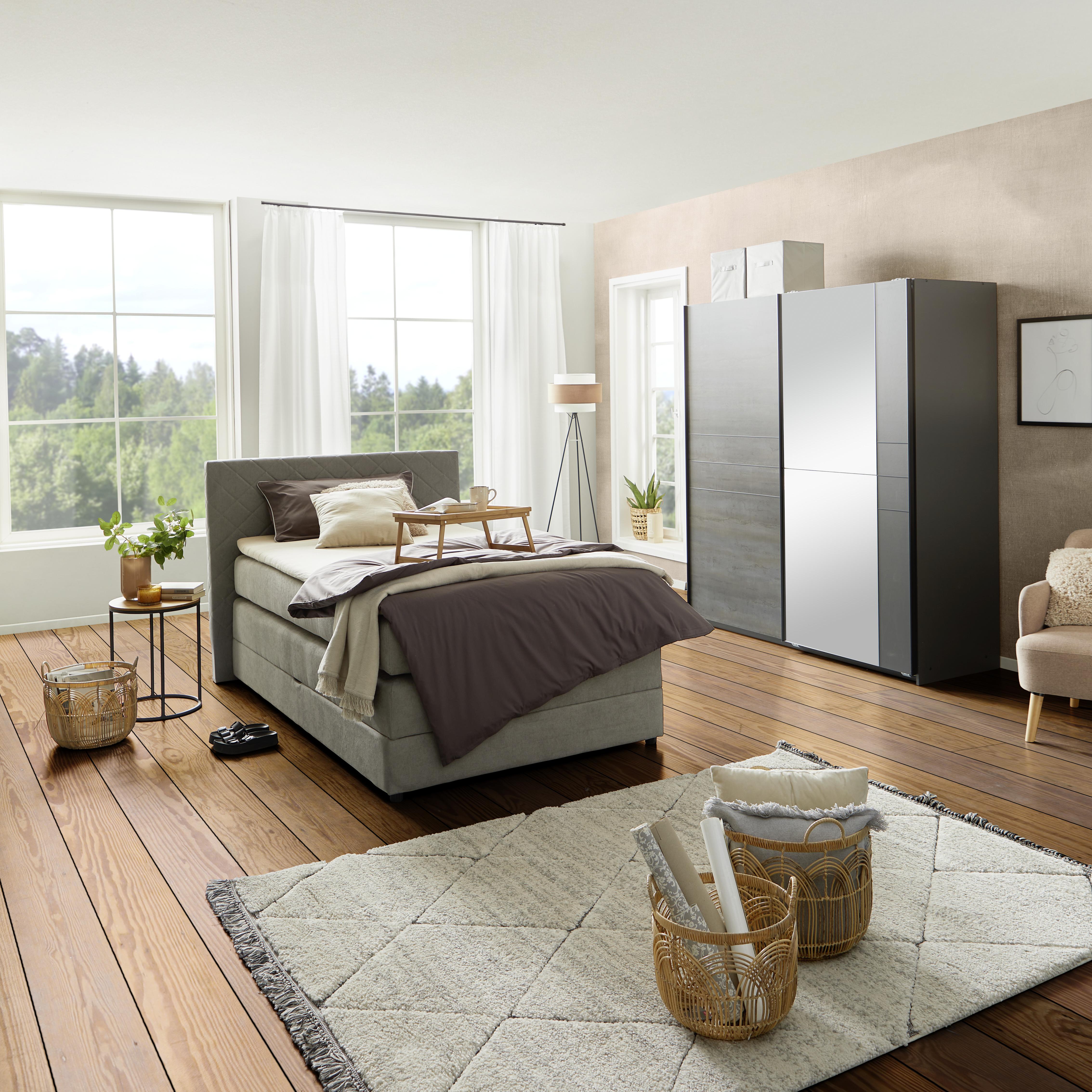 Garderobne omare z drsnimi vrati | mömax.si